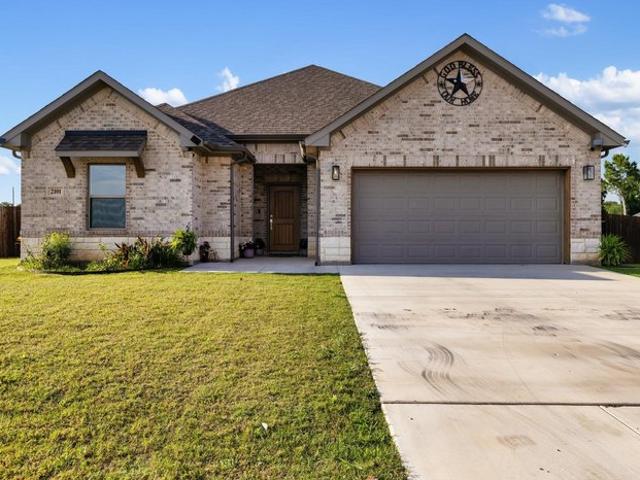 2101 Briarwood Dr, Bridgeport, TX 76426