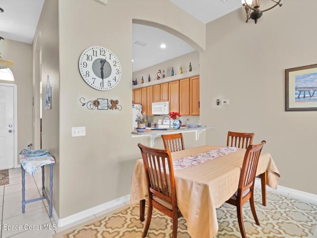 2101 Chinaberry Cir SE, Palm Bay, FL 32909 | MLS #1072