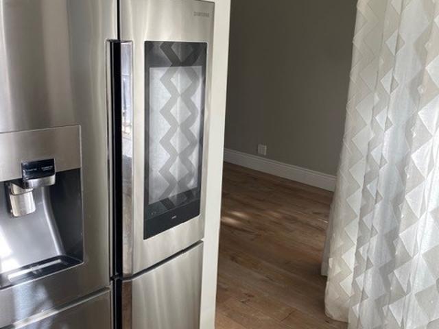 2101 E 15th 8