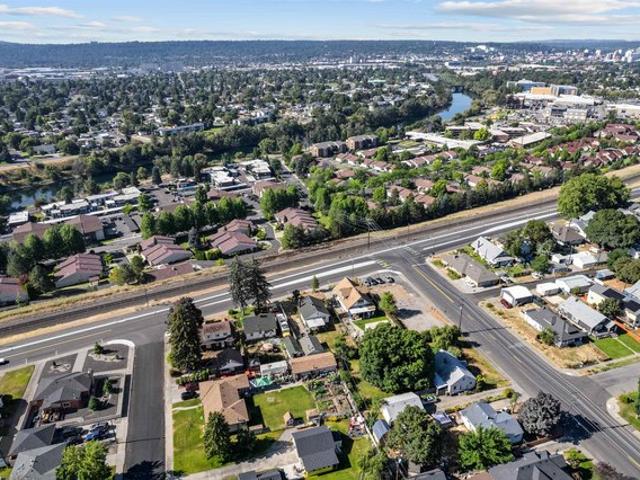 2101 E Illinois Ave, Spokane, WA 99207