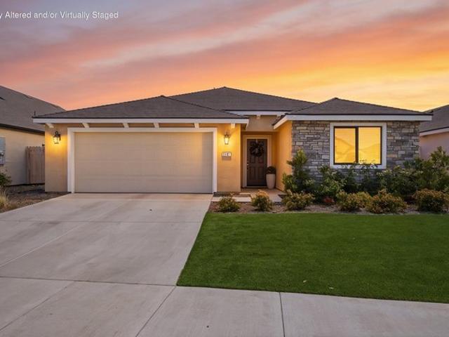 2101 E Oak Ave, Visalia, CA 93292