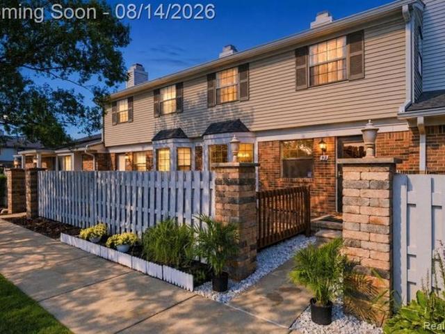 2101 E Vine Way Dr Unit 93, Wayne, MI 48188