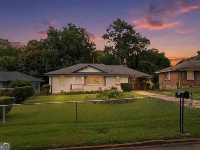 2101 East Dr, Decatur, GA 30032