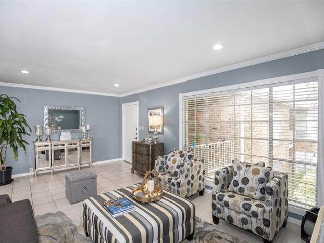 2101 Fountain View Dr Unit 80, Houston, TX 77057