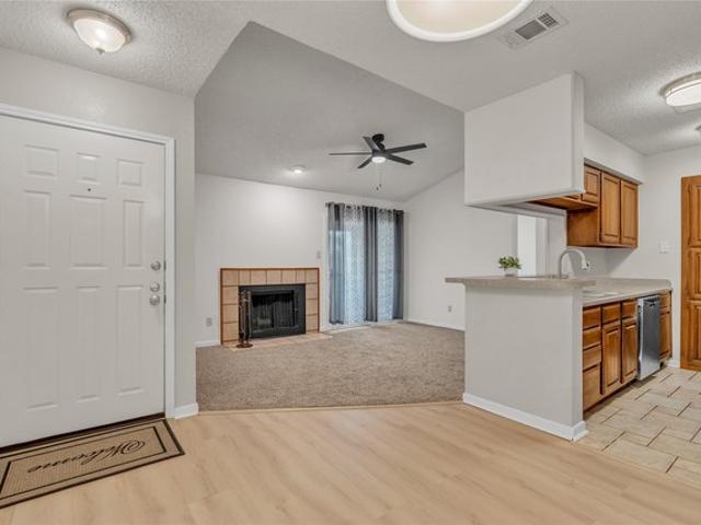 2101 Friendly Dr Apt 3121, Arlington, TX 76011