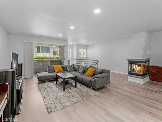 2101 Glenada Ave Apt 2, Montrose, CA 91020