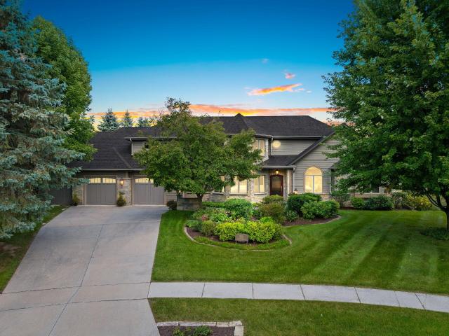2101 Hunters Ridge Ct, Manitowoc, WI 54220 | MLS #1934