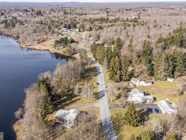 2101 Lakeside Drive