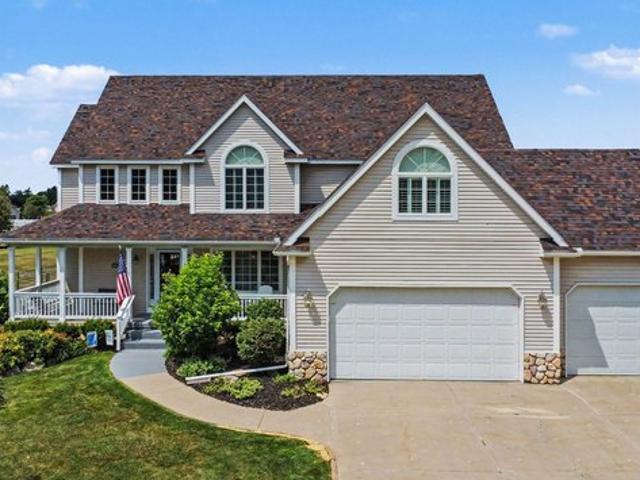 2101 Larkspur Ln, Grand Blanc, MI 48439