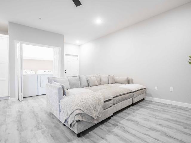 2101 Renike Road 3202