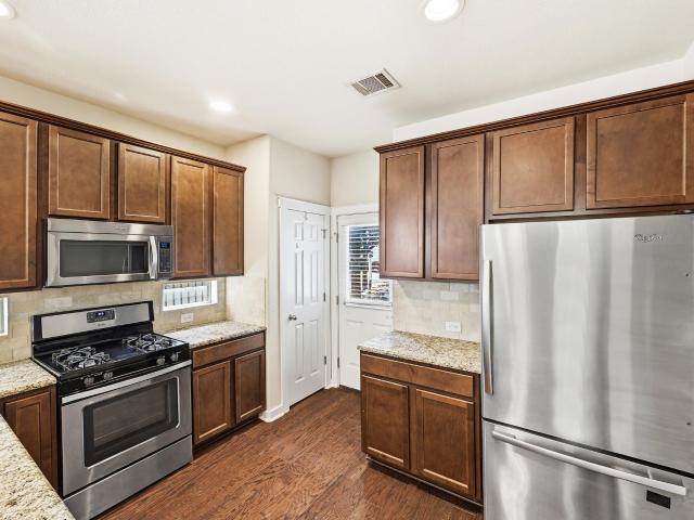 2101 Rivers Edge Way # 32