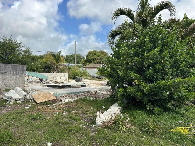 2101 SW 46th Ave, Fort Lauderdale, FL 33317 | MLS #A11956 | Compass
