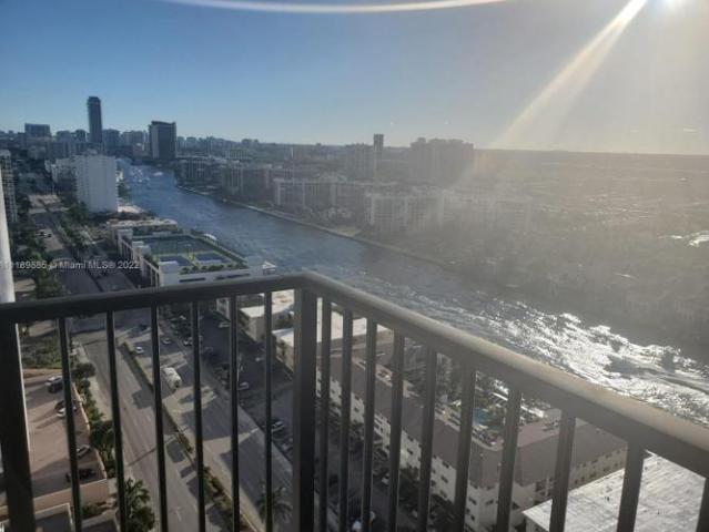 2101 S Ocean Dr #2407 Hollywood, FL 33019