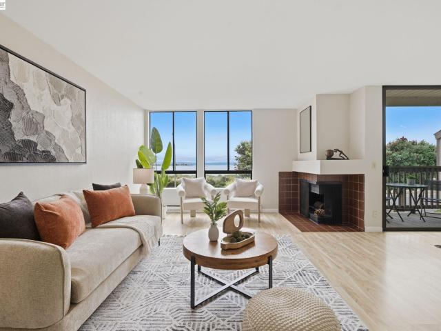 2101 Shoreline Dr 299