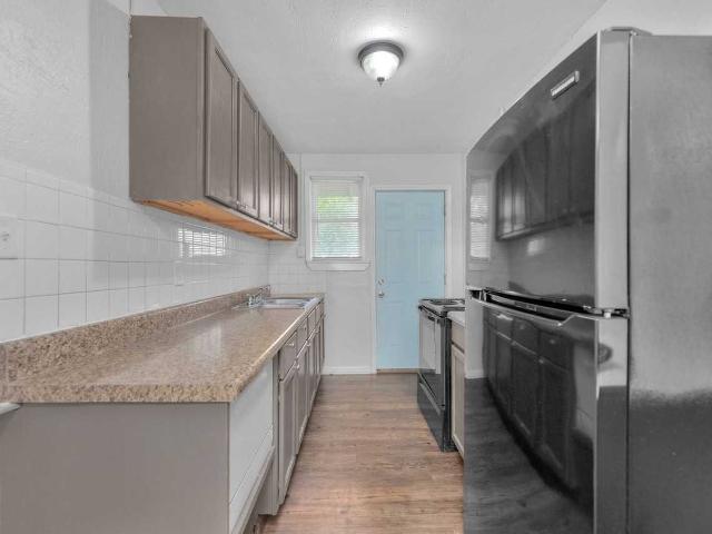 2101 W Romana St. 2 Bedroom Apartment for Rent at 2101 W Romana St, Pensacola, FL 32502