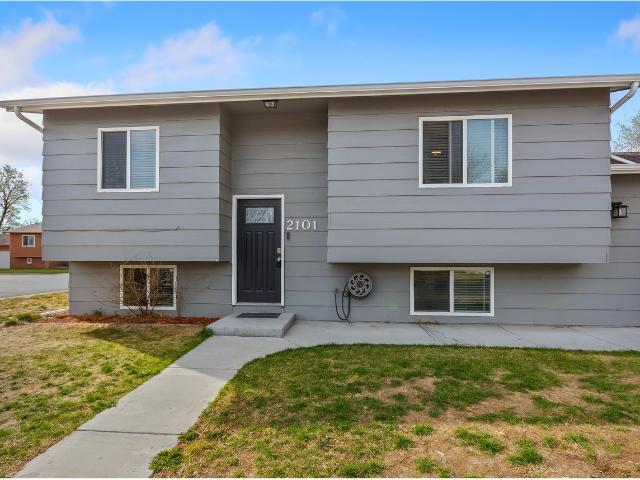 2101 Wedgewood Ct, Greeley, CO 80631 | MLS #1055 | Compass