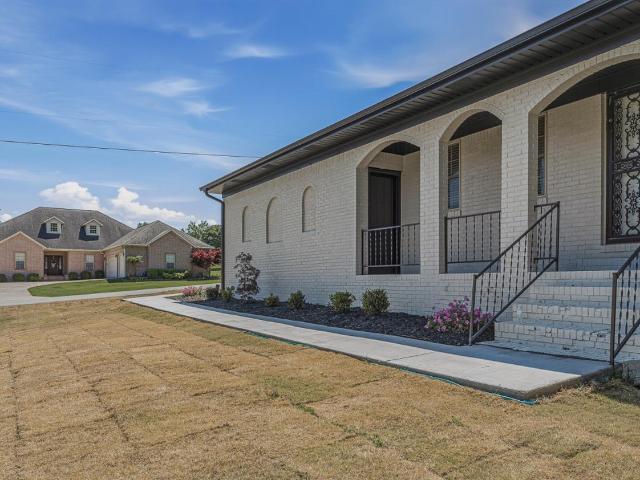 2101 Wildrose Ln