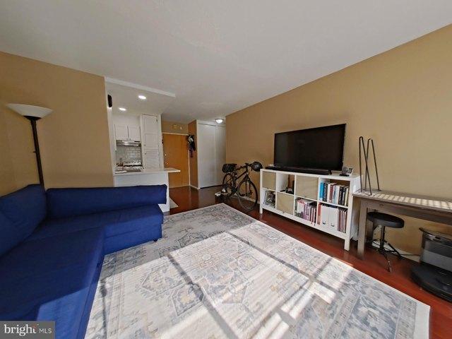 2101 17 Chestnut St Unit 1011, Philadelphia, PA 19103