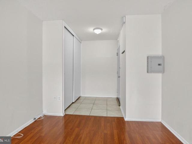 2101 17 Chestnut Street # 708