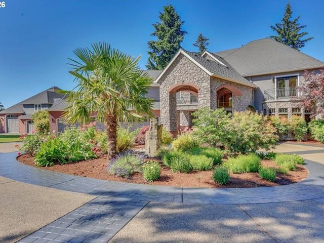 21020 S Meadowridge Ct, Oregon City, OR 97045