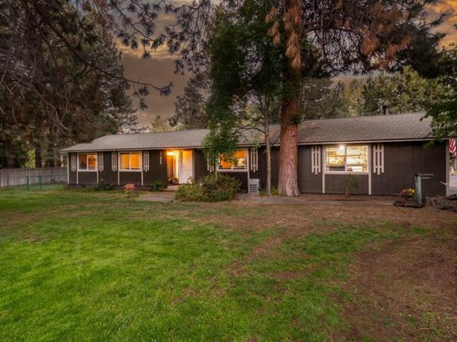 21025 Denning Dr, Bend, OR 97702