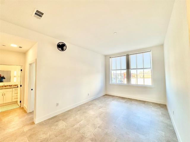 2102 Mechanic Street 304