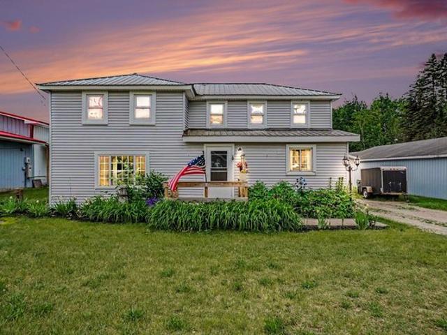 2102 Mile Rd, Reed City, MI 49677