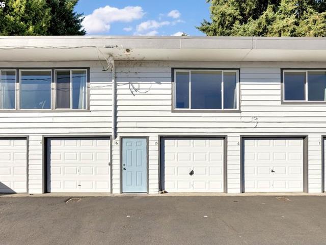 2102 NW Kelly Dr Apt 15, Vancouver, WA 98665