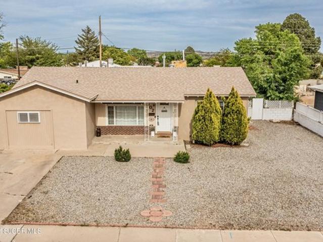 2102 N Cochiti Ave, Farmington, NM 87401