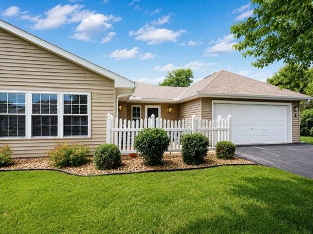 2102 Oak Tree Ln Unit A, Austin, MN 55912
