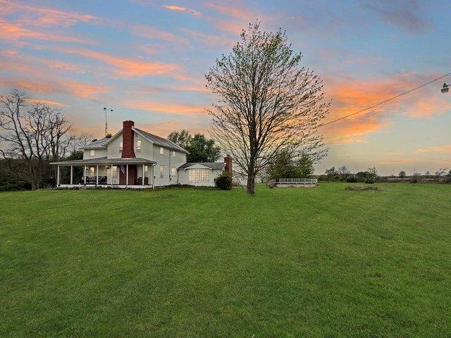 2102 Biddle Rd, Galion, OH 44833