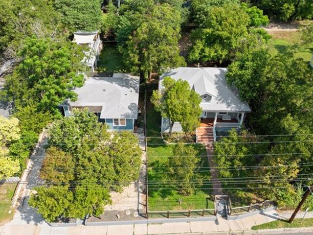 2102 E Martin Luther King Jr Blvd, Austin, TX 78702
