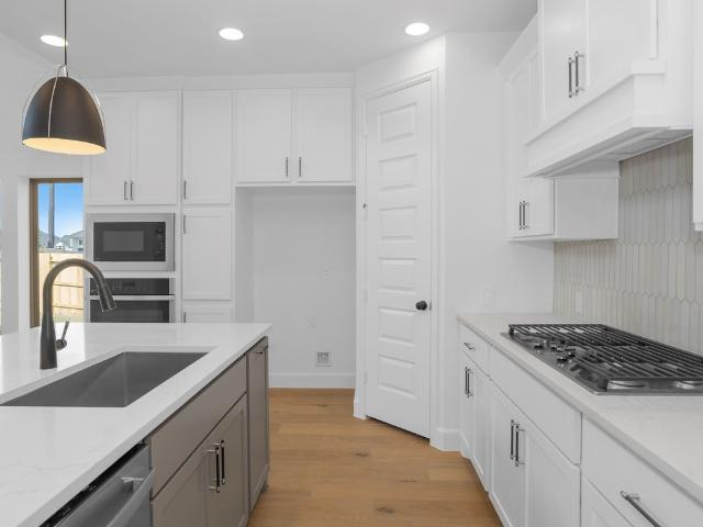 2102 Gypsum Dr, Richmond, TX 77469 | MLS #20232 | Compass