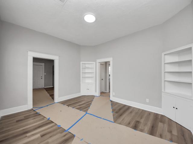 2102 Gray Street 1