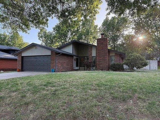 2102 Heather Rdg, Enid, OK 73703