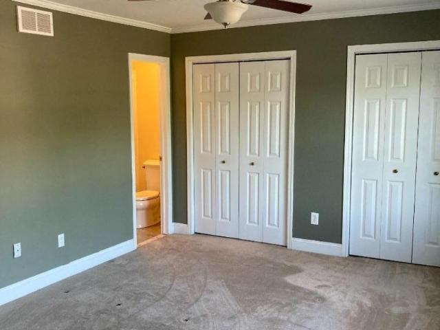 2102 Jamestown Cmn