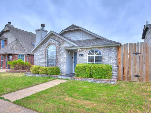 2102 Lakecrest Drive