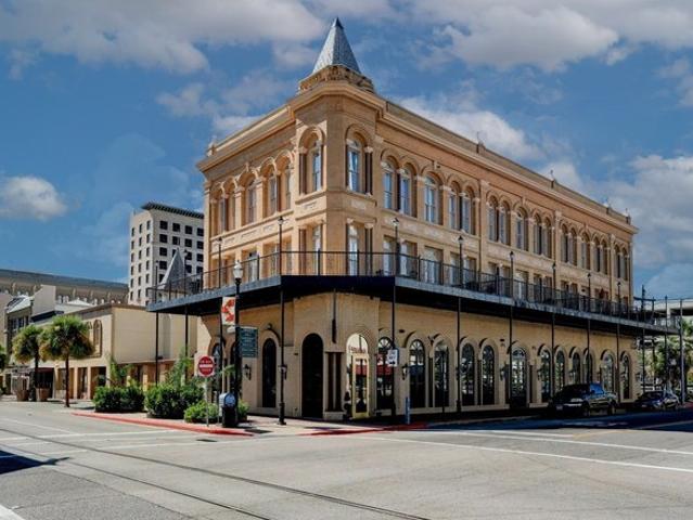 2102 Post Office Street Cor Unit 8, Galveston, TX 77550