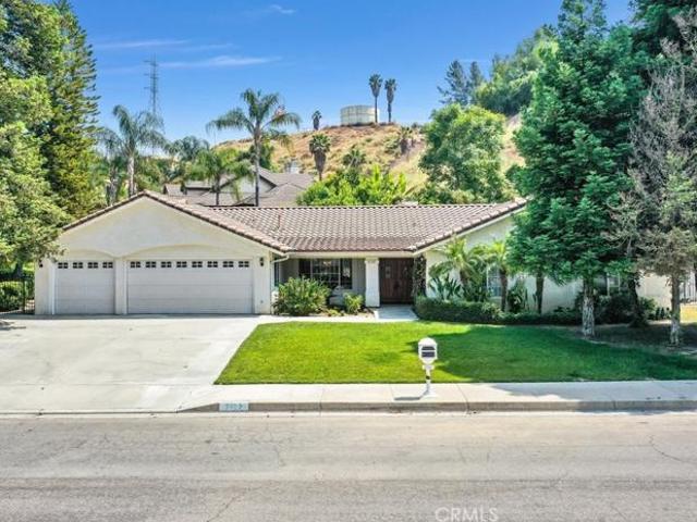 2102 Skyview Dr, Colton, CA 92324