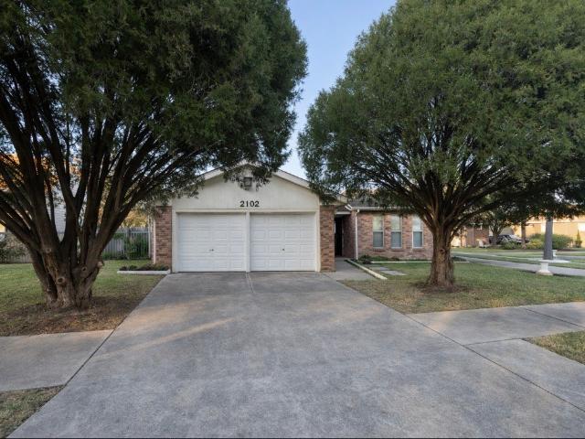 2102 Snowdrop Lane