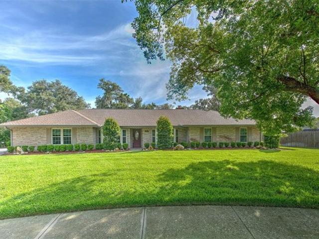 2102 Whitlock Pl, Dover, FL 33527
