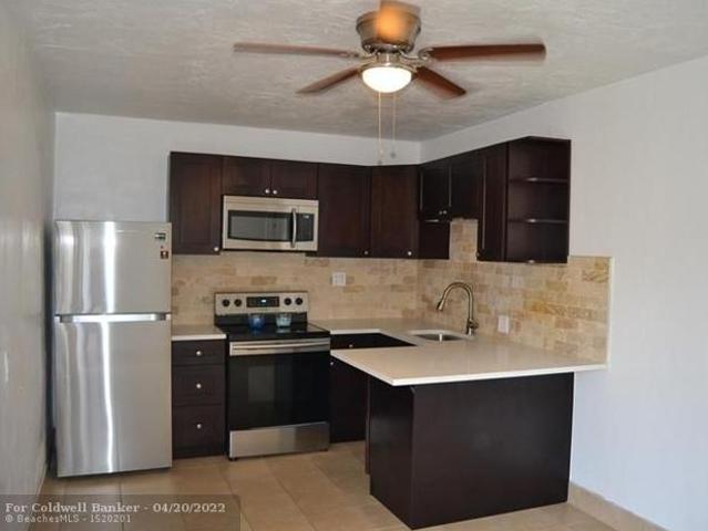 2102 Wilson St #2 Hollywood, FL 33020