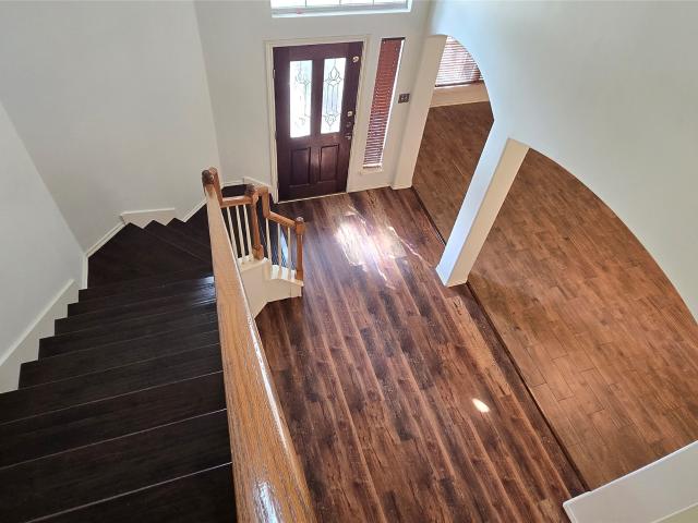 21038 Narrow Gate Drive