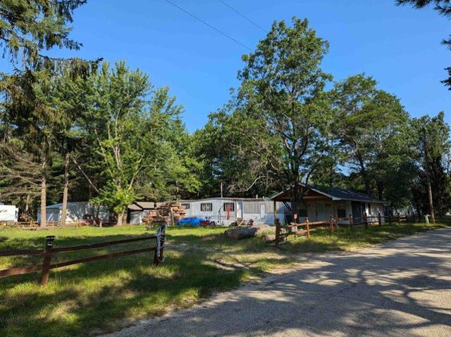 2103 Maple St, Friendship, WI 53934