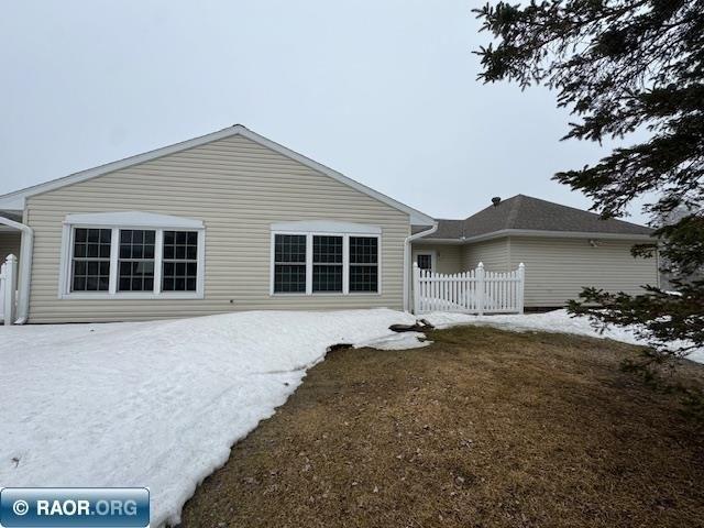 2103 Miller Creek Dr, Duluth, MN 55811