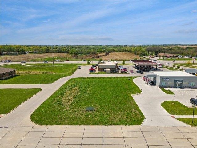2103 N 3rd Ln, Indianola, IA 50125