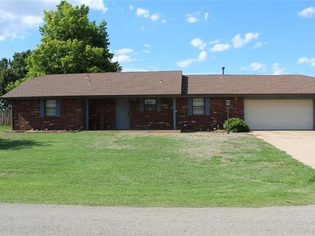 2103 NE Van Buren Ave, Piedmont, OK 73078