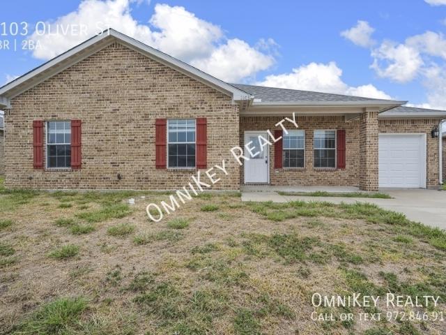 2103 Oliver St, 3 beds, 2 full baths