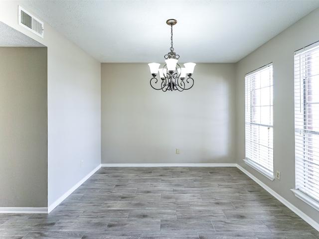 2103 Charlton House Lane
