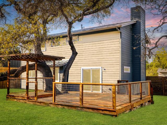 2103 Lear Ln, Austin, TX 78745 | Compass